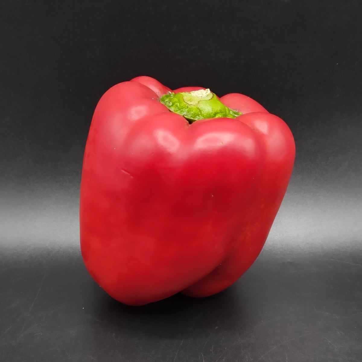 Red Bell Pepper, Organic ENJOY SOON – Graze & Gather
